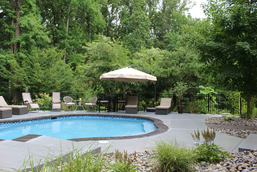 Triangle Swimming Pool | The Pool Company Construction